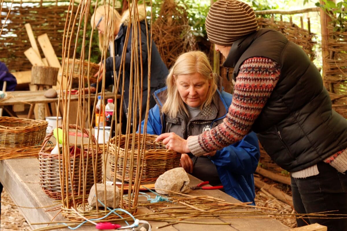 Greenwood Days - Traditional Woodland Craft Courses, Midlands